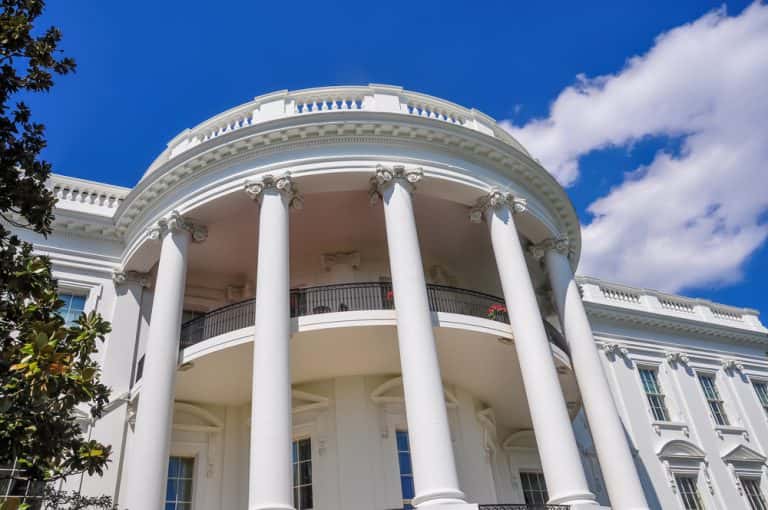 15 Timeless House Portico Designs to Elevate Your Home’s Entry