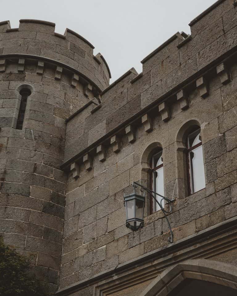 Captivating House Parapet Designs Ideas for Urban Homes