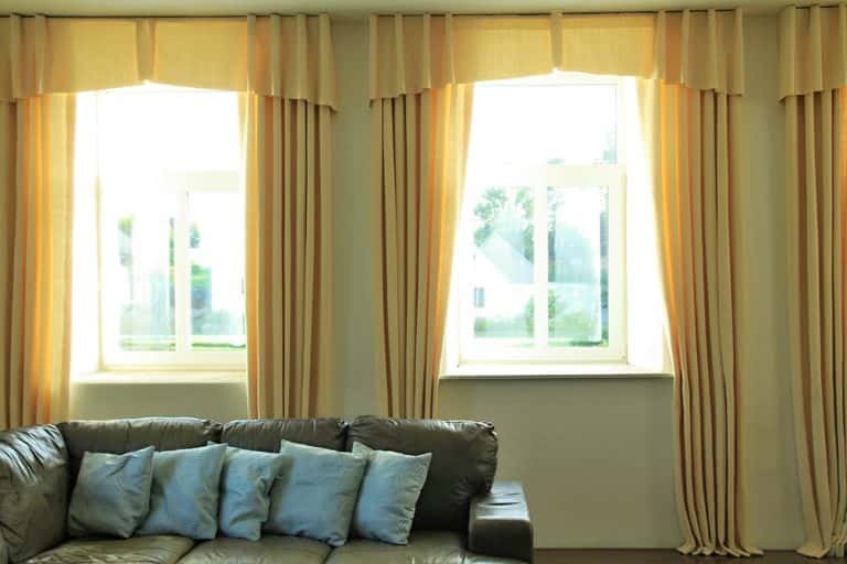9 Pelmet Designs for a Chic Window Treatment