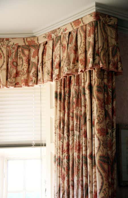 9 Pelmet Designs for a Chic Window Treatment