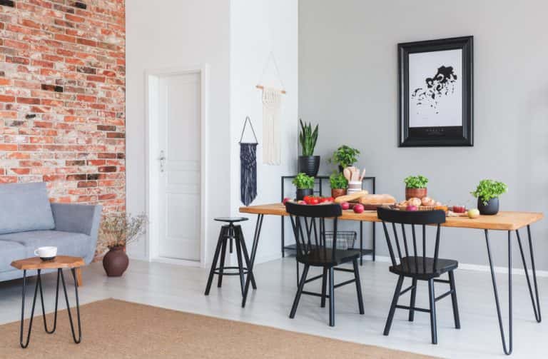 Plus-Minus POP Designs: The Perfect Blend of Style and Exuberance