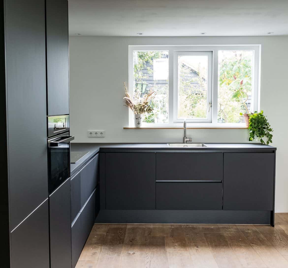10 Must-Have Gola Profile Handles for Modular Kitchens