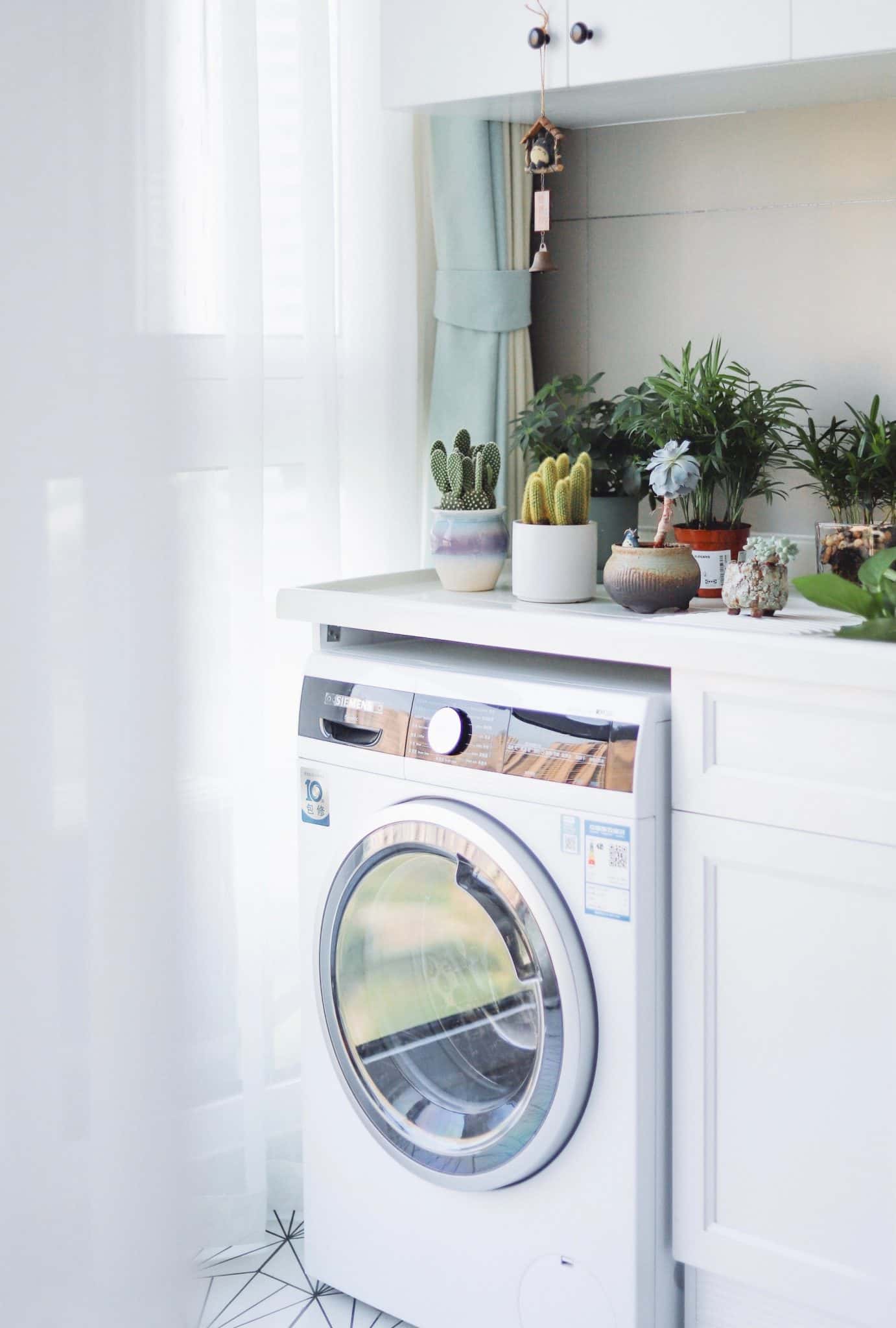 Top 19 Washing Room Designs for Smart Home Storage