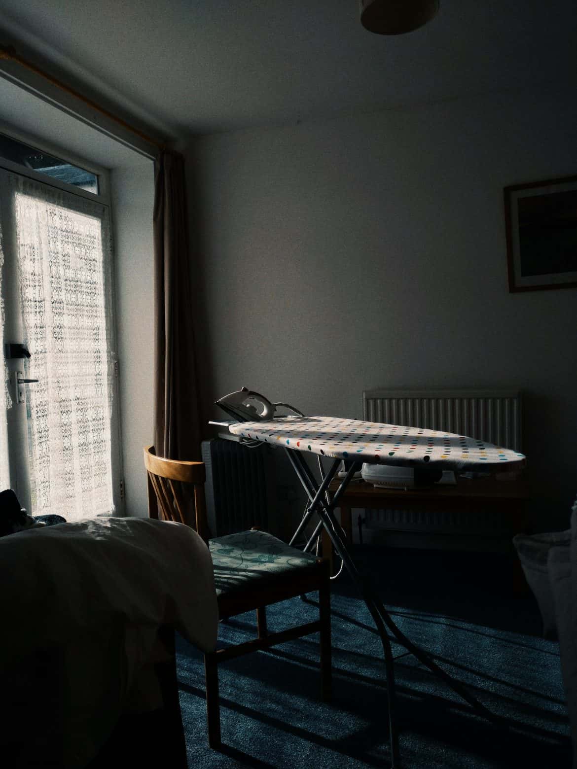 How to Incorporate Electrical Points In Your Bedroom Design