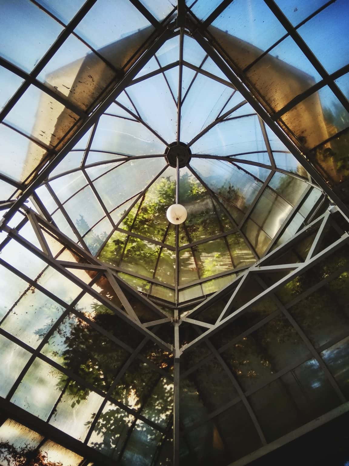 Glass Roof Designs for Modern Homes to Enhance Your Space