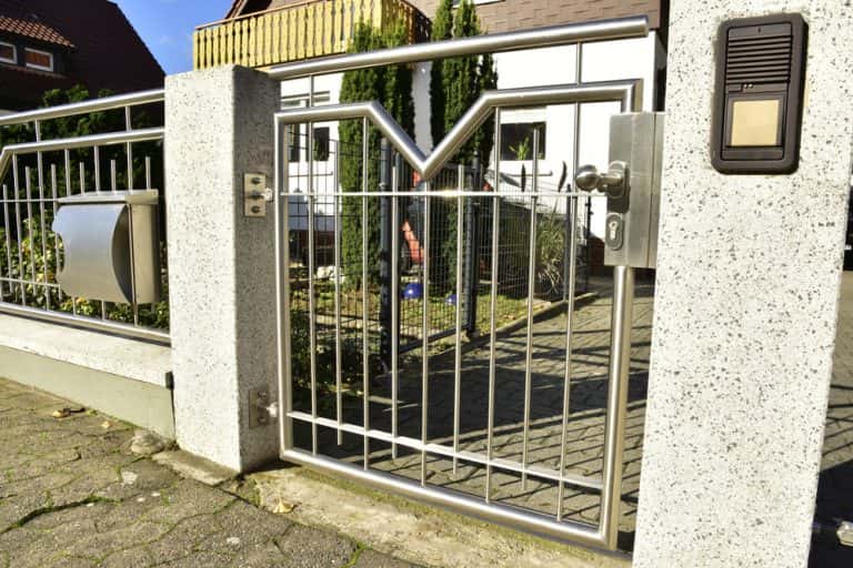 Stunning Main Gate Pillar Design Ideas for a Stylish Entrance