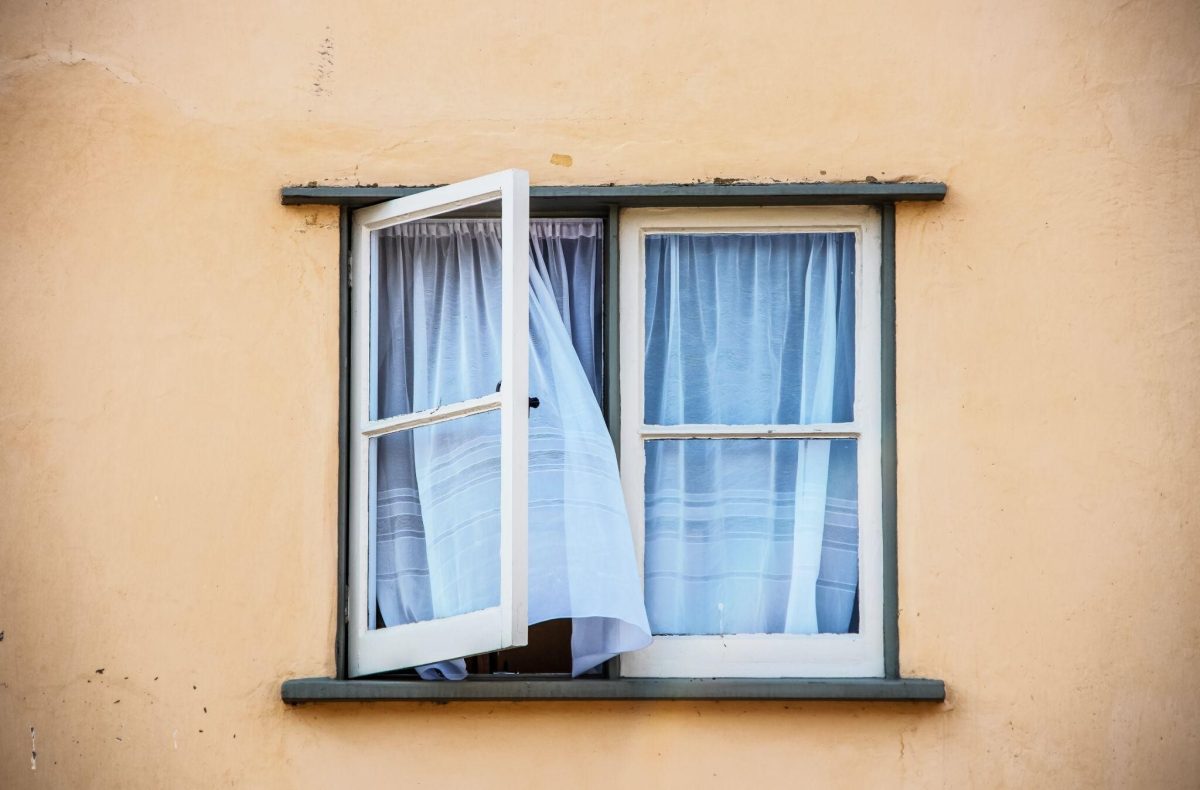 Window Frame Designs for Bright and Airy Spaces in Your Home