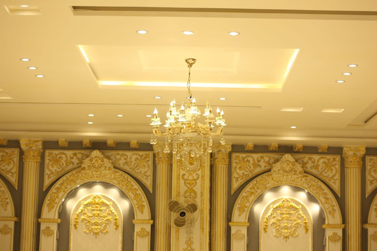 Ceiling Design Trends for Stylish Indian Home Makeovers